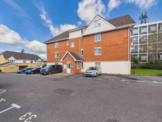 2 Bedroom Apartment Flat