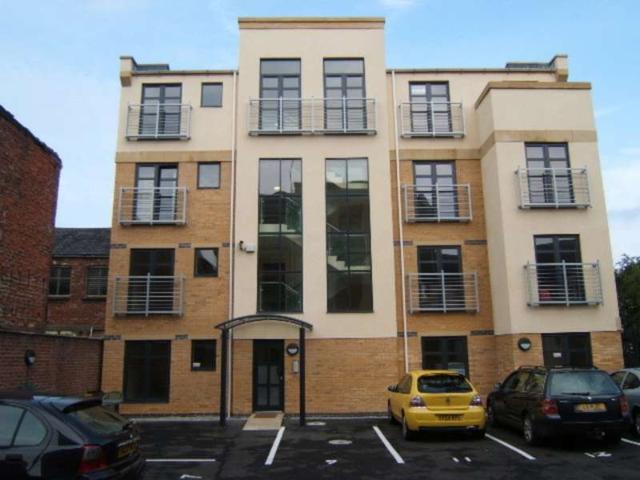 2 Bedroom Apartment Flat
