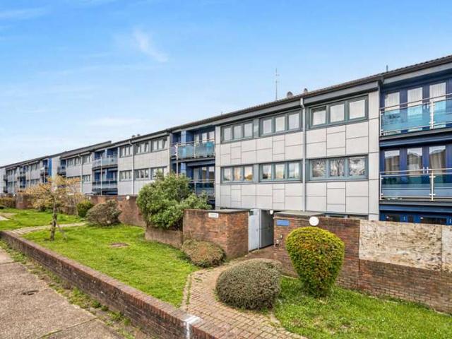 2 Bedroom Apartment Flat