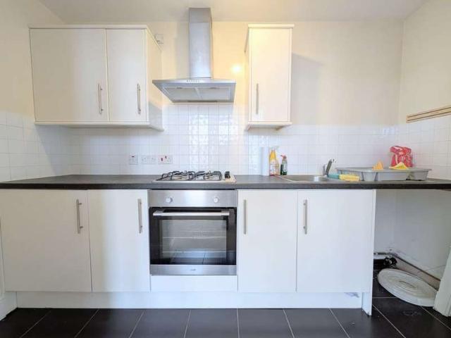 2 Bedroom Apartment Flat