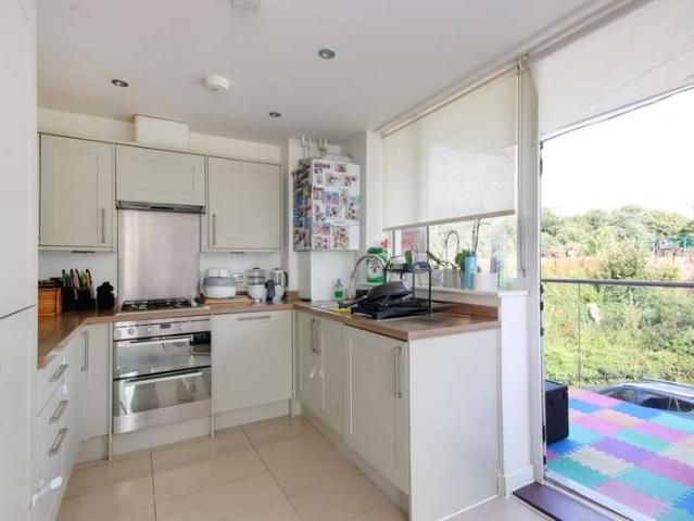 2 Bedroom Apartment Flat