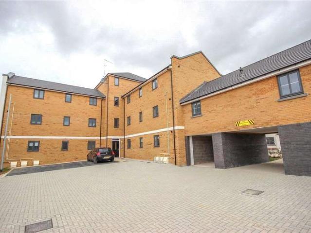 2 Bedroom Apartment Flat
