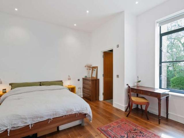 2 Bedroom Apartment Flat