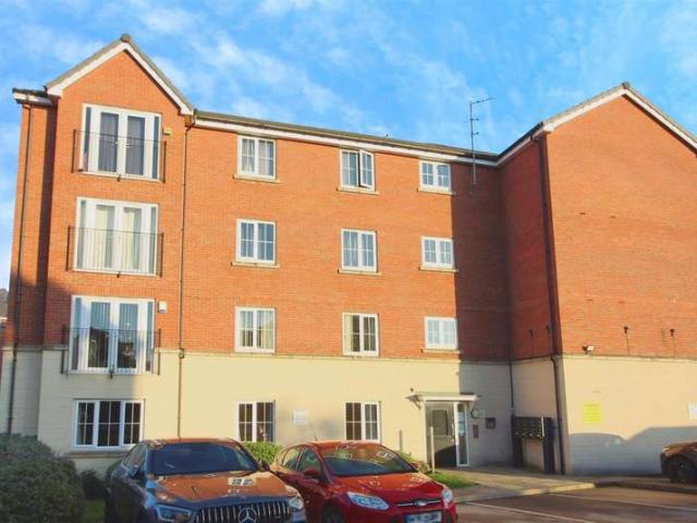2 Bedroom Apartment Flat