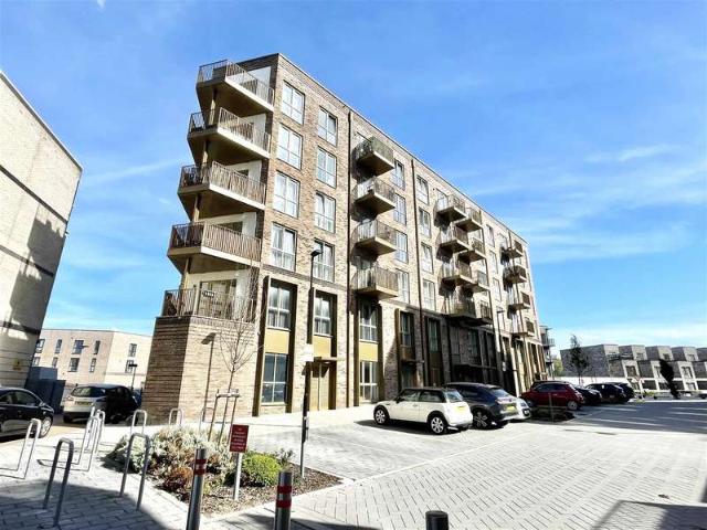 2 Bedroom Apartment Flat