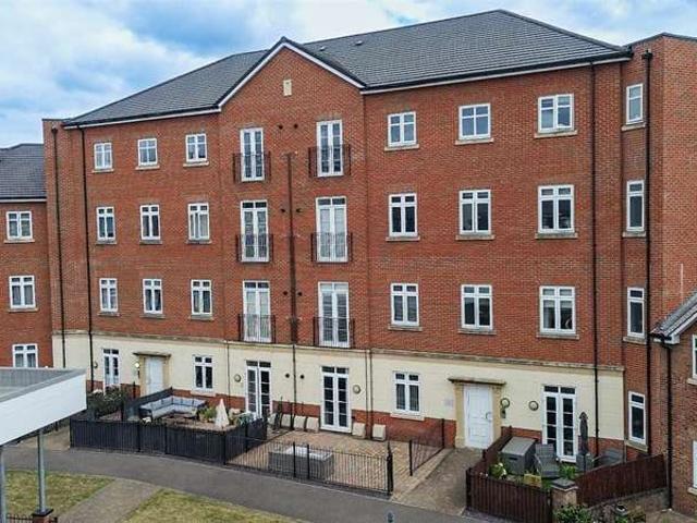 2 Bedroom Apartment Flat