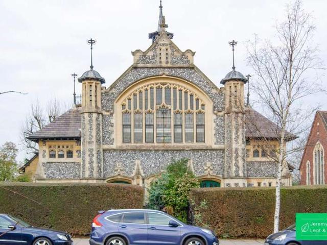 2 Bedroom Apartment Flat
