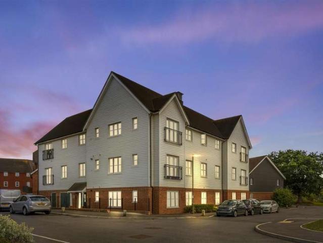2 Bedroom Apartment Flat