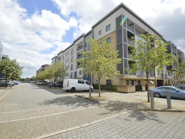 2 Bedroom Apartment Flat