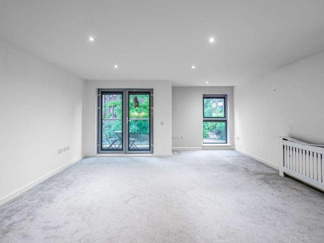 2 Bedroom Apartment Flat