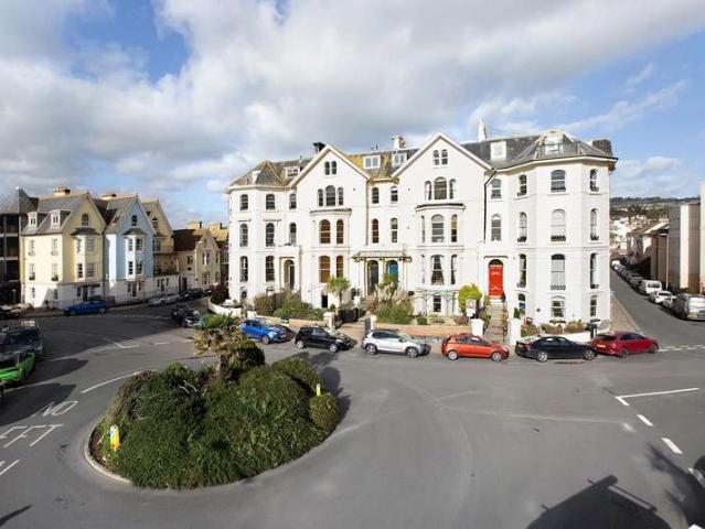 2 Bedroom Apartment Flat