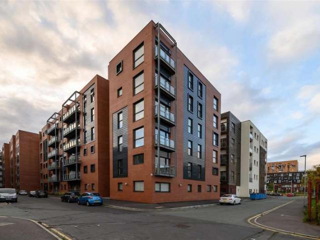 2 Bedroom Apartment Flat
