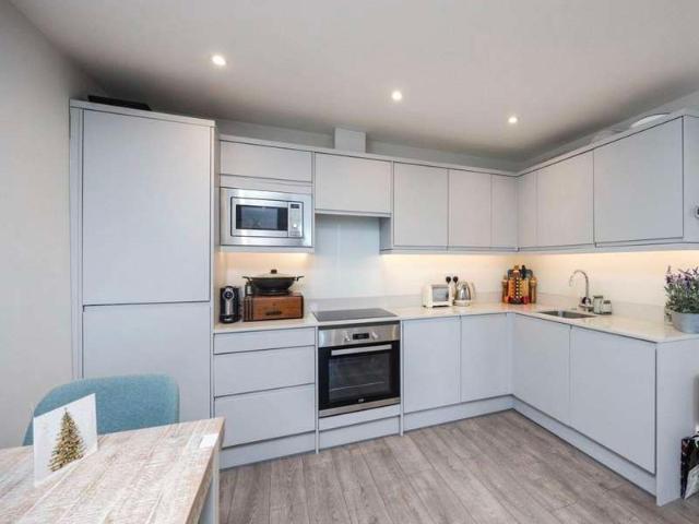 2 Bedroom Apartment Flat
