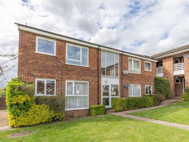2 Bedroom Apartment Flat