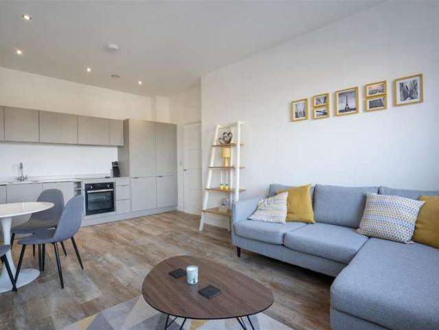 2 Bedroom Apartment Flat