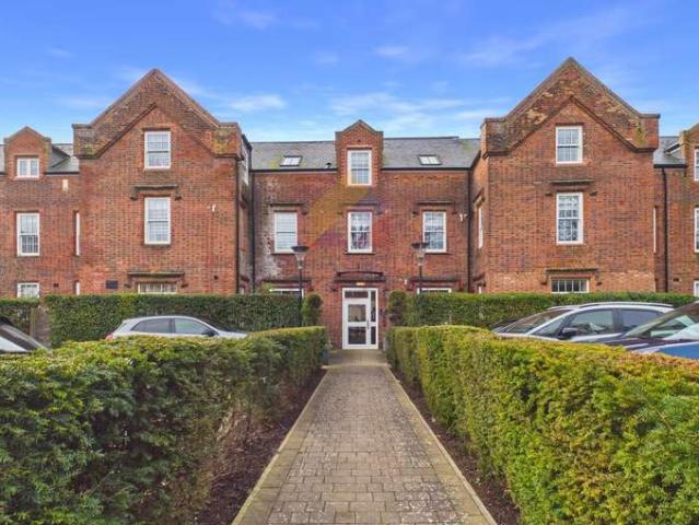 2 Bedroom Apartment Flat