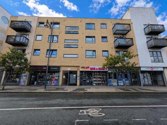 2 Bedroom Apartment Flat