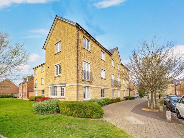 2 Bedroom Apartment Flat