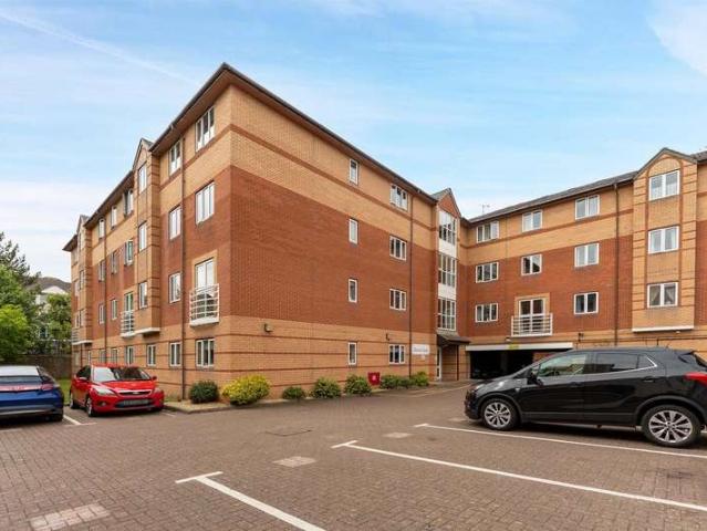 2 Bedroom Apartment Flat