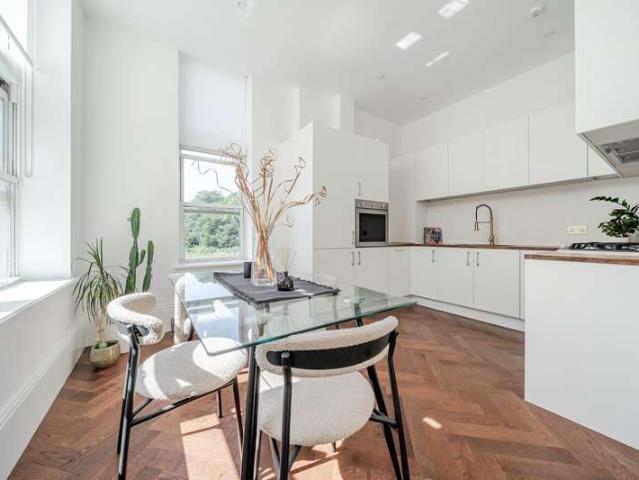 2 Bedroom Apartment Flat
