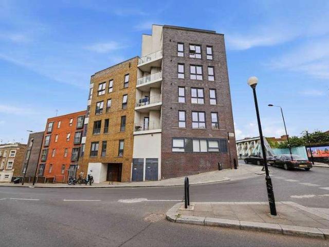 2 Bedroom Apartment Flat