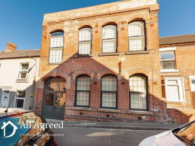 2 Bedroom Apartment Flat