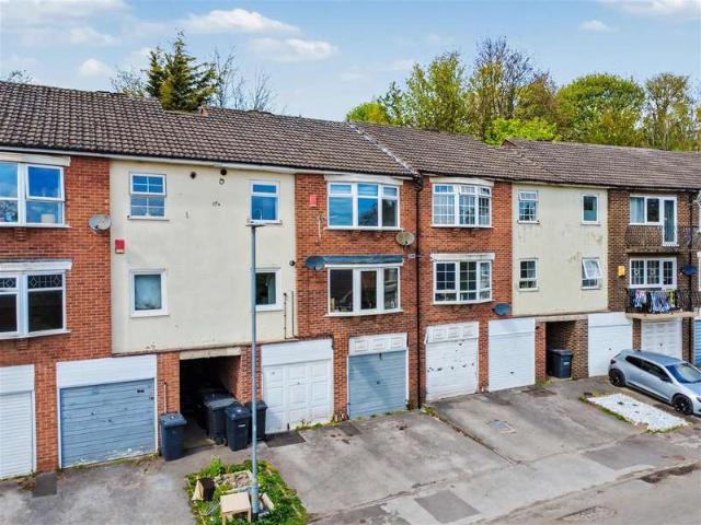 2 Bedroom Apartment Flat