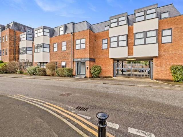 2 Bedroom Apartment Flat