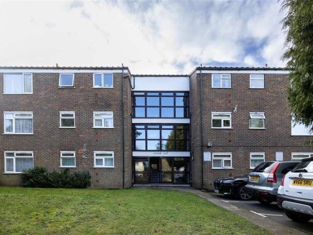 2 Bedroom Apartment Flat