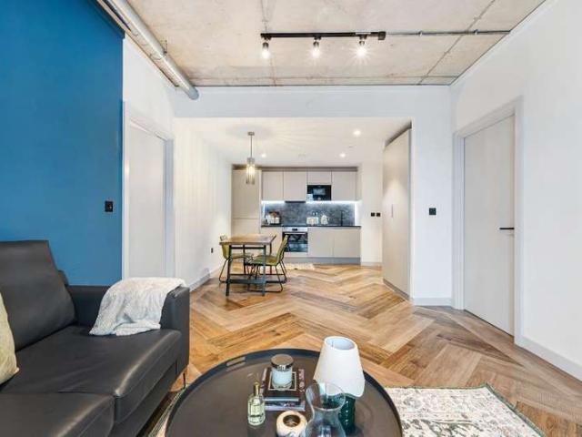 2 Bedroom Apartment Flat