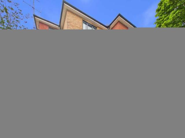 2 Bedroom Apartment Flat