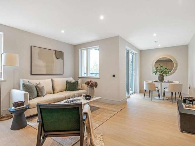 2 Bedroom Apartment Flat