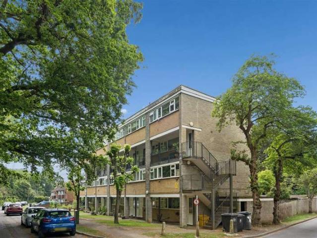 2 Bedroom Apartment Flat