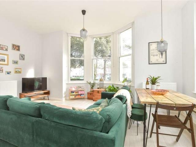 2 Bedroom Apartment Flat
