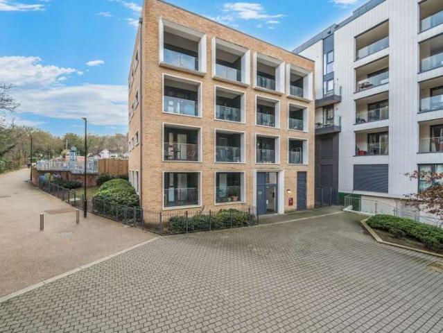 2 Bedroom Apartment Flat