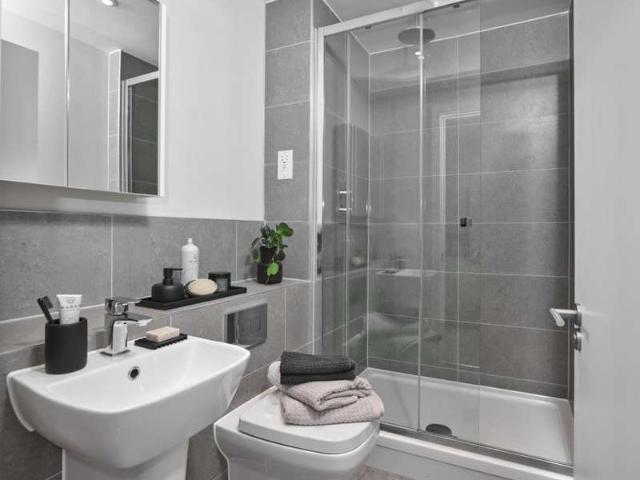 2 Bedroom Apartment Flat