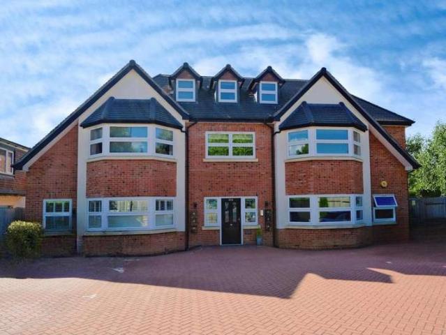 2 Bedroom Apartment Flat