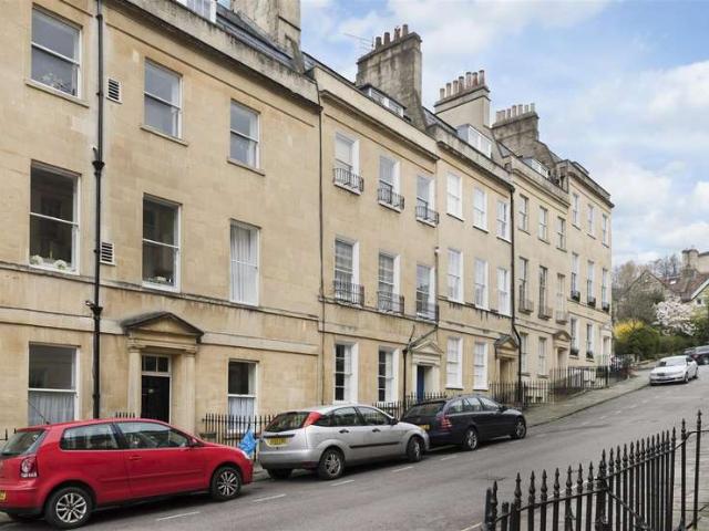 2 Bedroom Apartment Flat