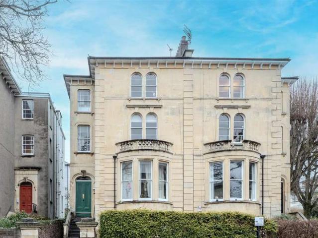 2 Bedroom Apartment Flat
