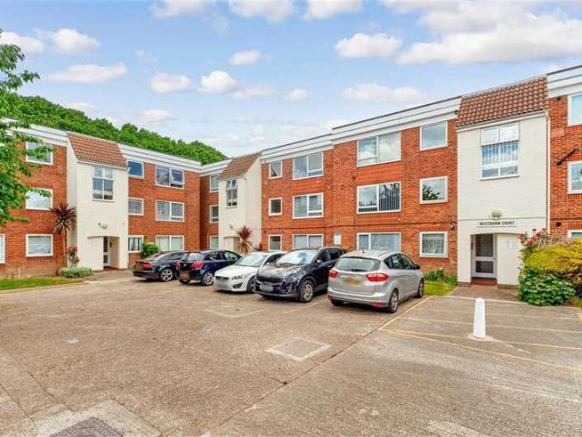 2 Bedroom Apartment Flat