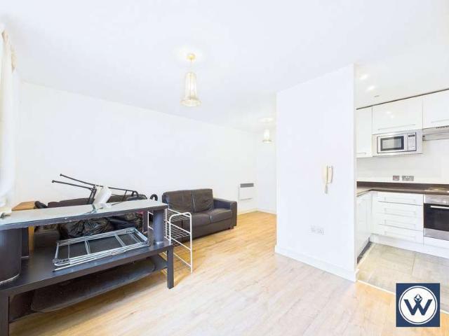 2 Bedroom Apartment Flat