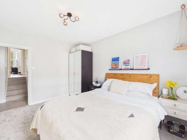 2 Bedroom Apartment Flat