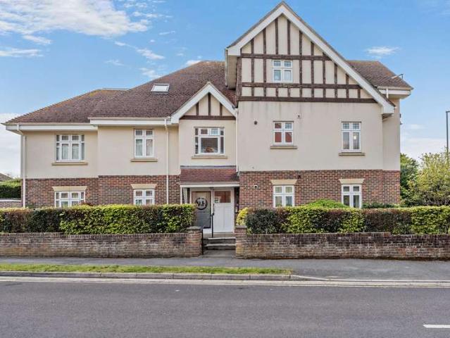2 Bedroom Apartment Flat