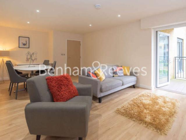 2 Bedroom Apartment Flat