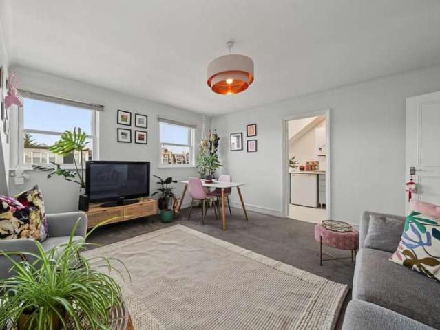 2 Bedroom Apartment Flat