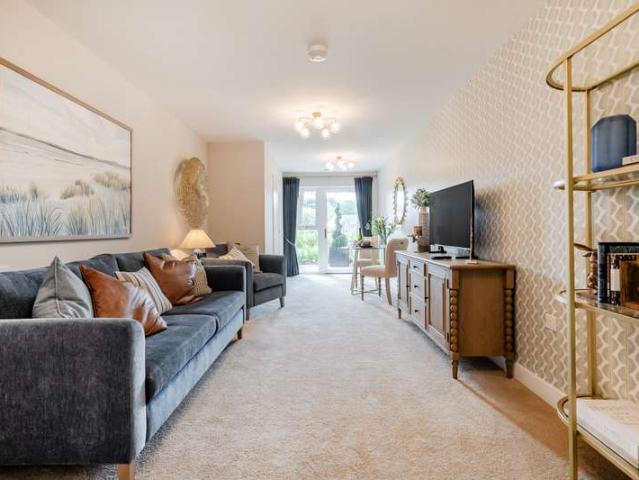 2 Bedroom Apartment Flat
