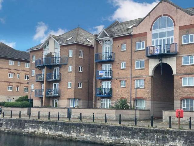 2 Bedroom Apartment Flat