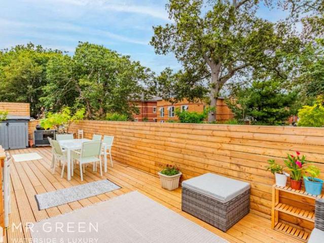 2 Bedroom Apartment Flat