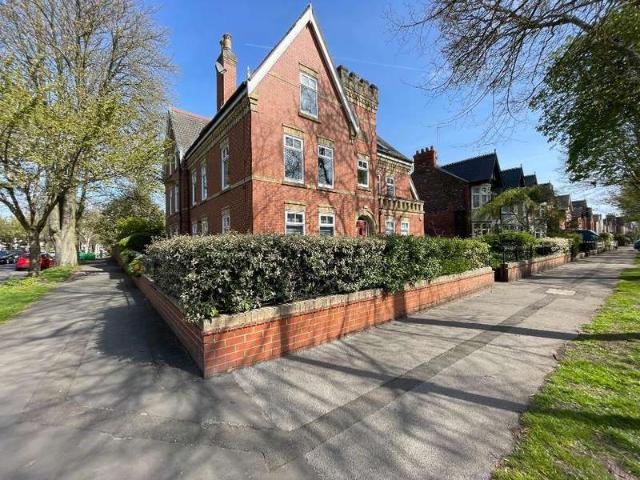 2 Bedroom Apartment Flat