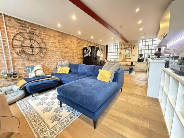 2 Bedroom Apartment Flat